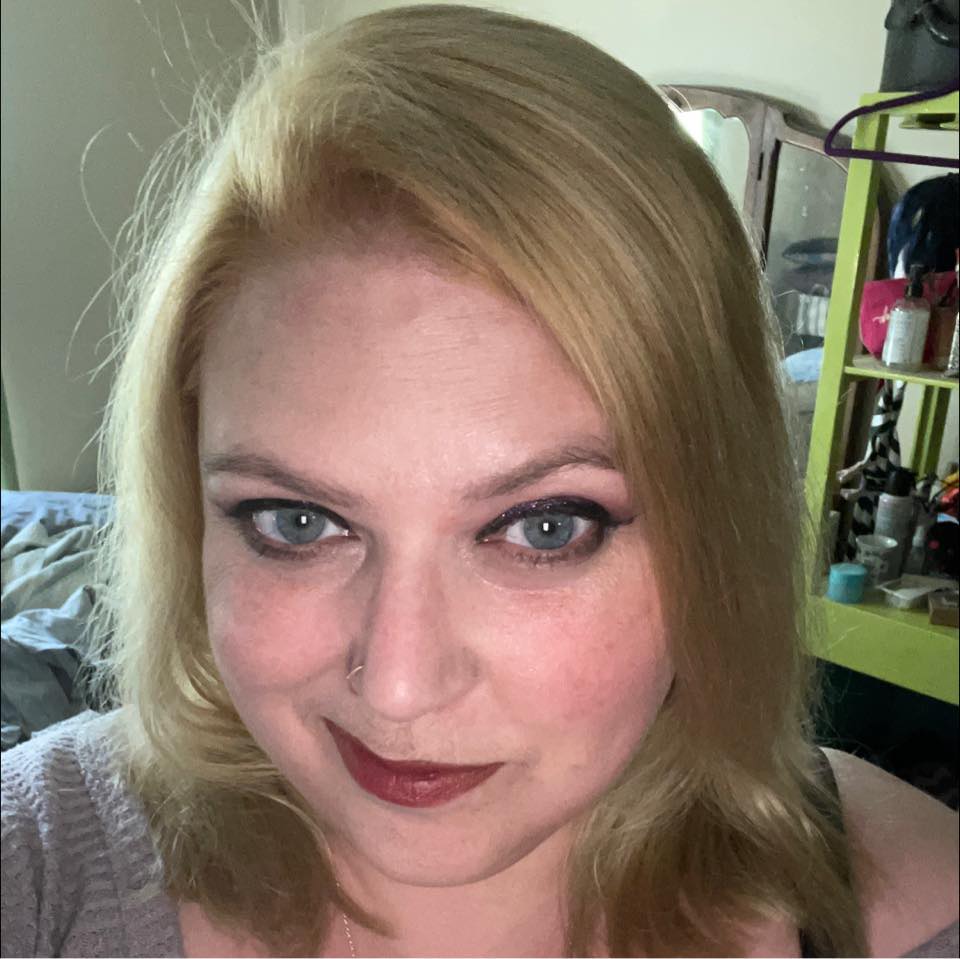 Sarah Knights's Instagram, Twitter & Facebook on IDCrawl